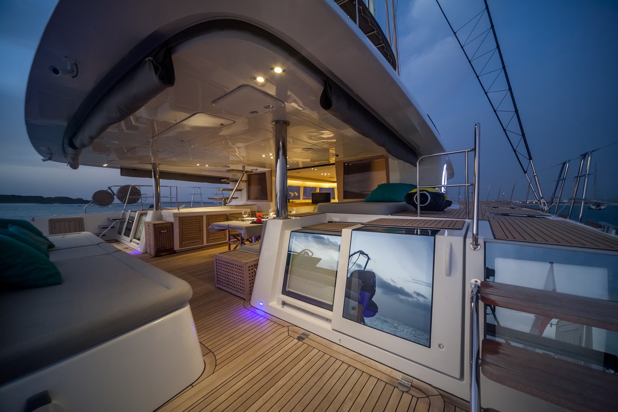 Yacht OCEAN VIEW, Lagoon 620 | CHARTERWORLD Luxury Superyacht Charters